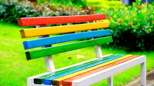29 Charming Outdoor Garden Benches Perfect For Your Summer Garden